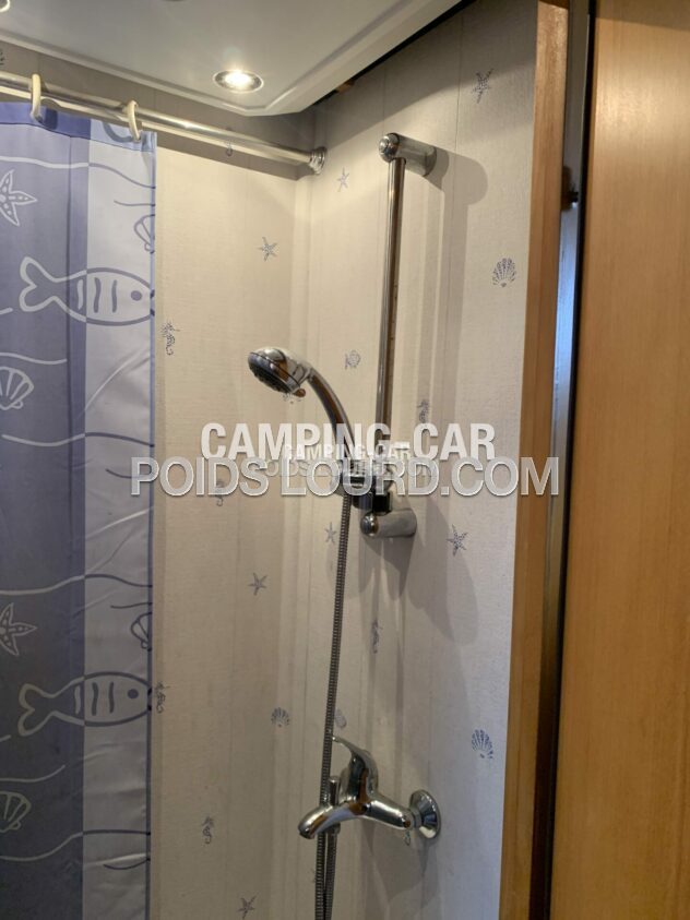 Camping-Car sur Base Man avec garage 59000€ A débattre – CAMPING CAR ...