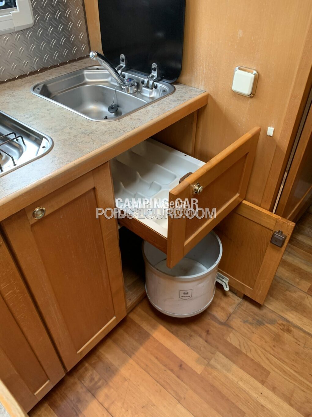 Camping-Car sur Base Man avec garage 59000€ A débattre – CAMPING CAR ...